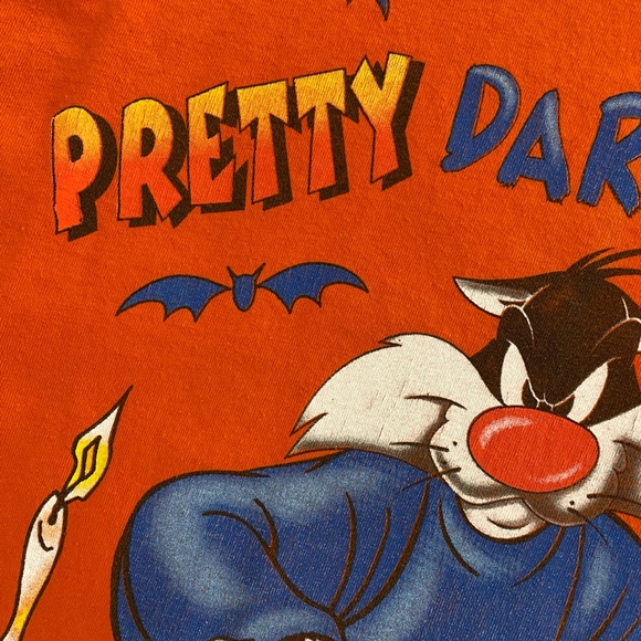 American Vintage | Shirts | Vintage And 998 Looney Tunes Pretty Darn ...
